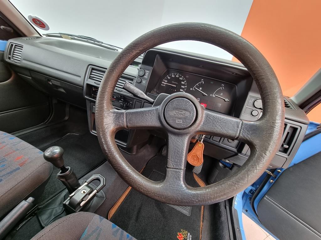 Ford Laser Tracer 1.3 Hatch Back for sale - R 79 900 | Carfind.co.za