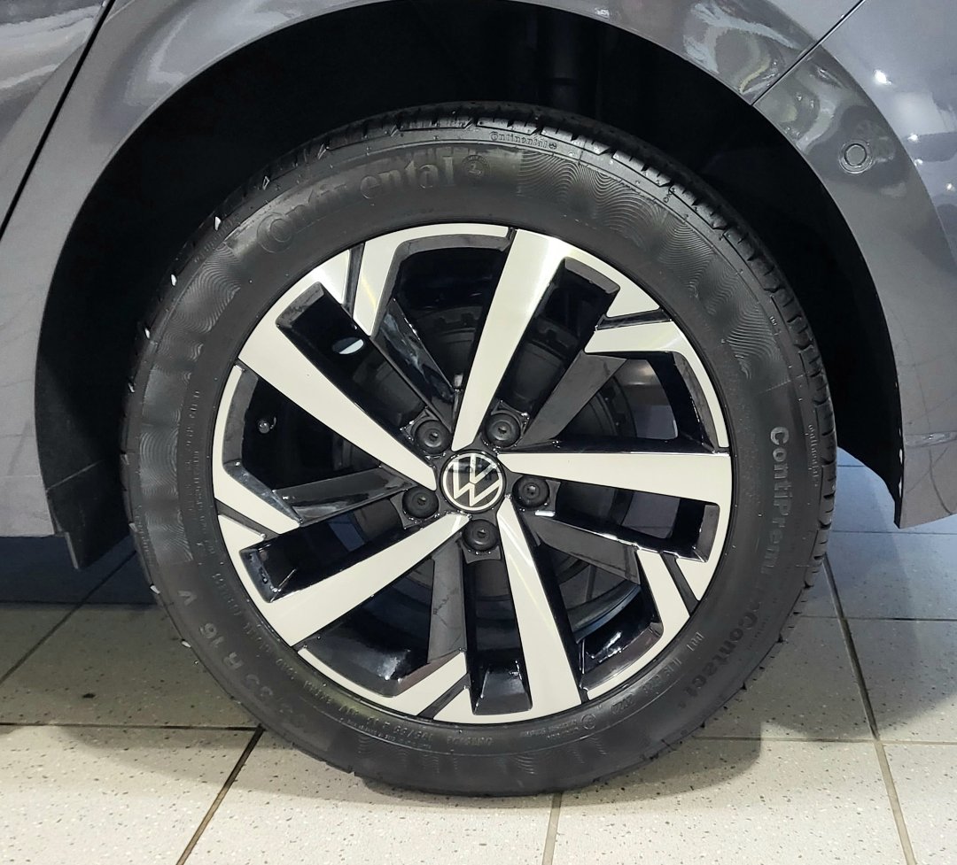 Volkswagen (VW) Polo 1.0 TSI Life for sale - R 328 980 | Carfind.co.za