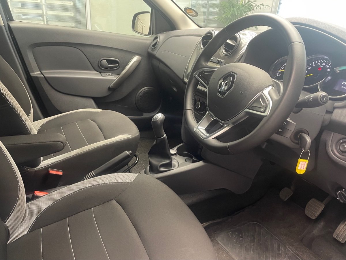 Renault Sandero 900T Stepway Plus for sale - R 229 900 | Carfind.co.za