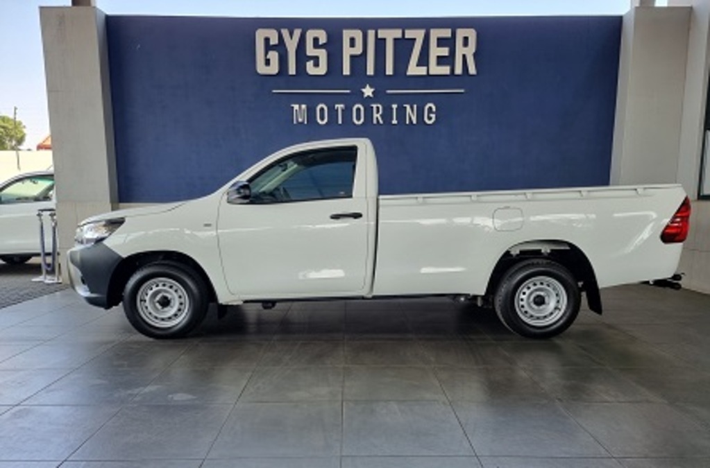 Toyota Hilux 2.0 VVTi Aircon Single Cab for sale - R 329 900 | Carfind ...