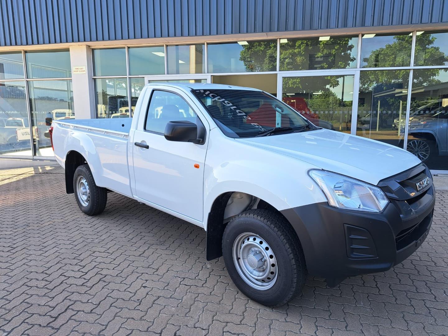 Used 2023 Isuzu D-MAX Single Cab for sale in Sandton Gauteng - ID ...