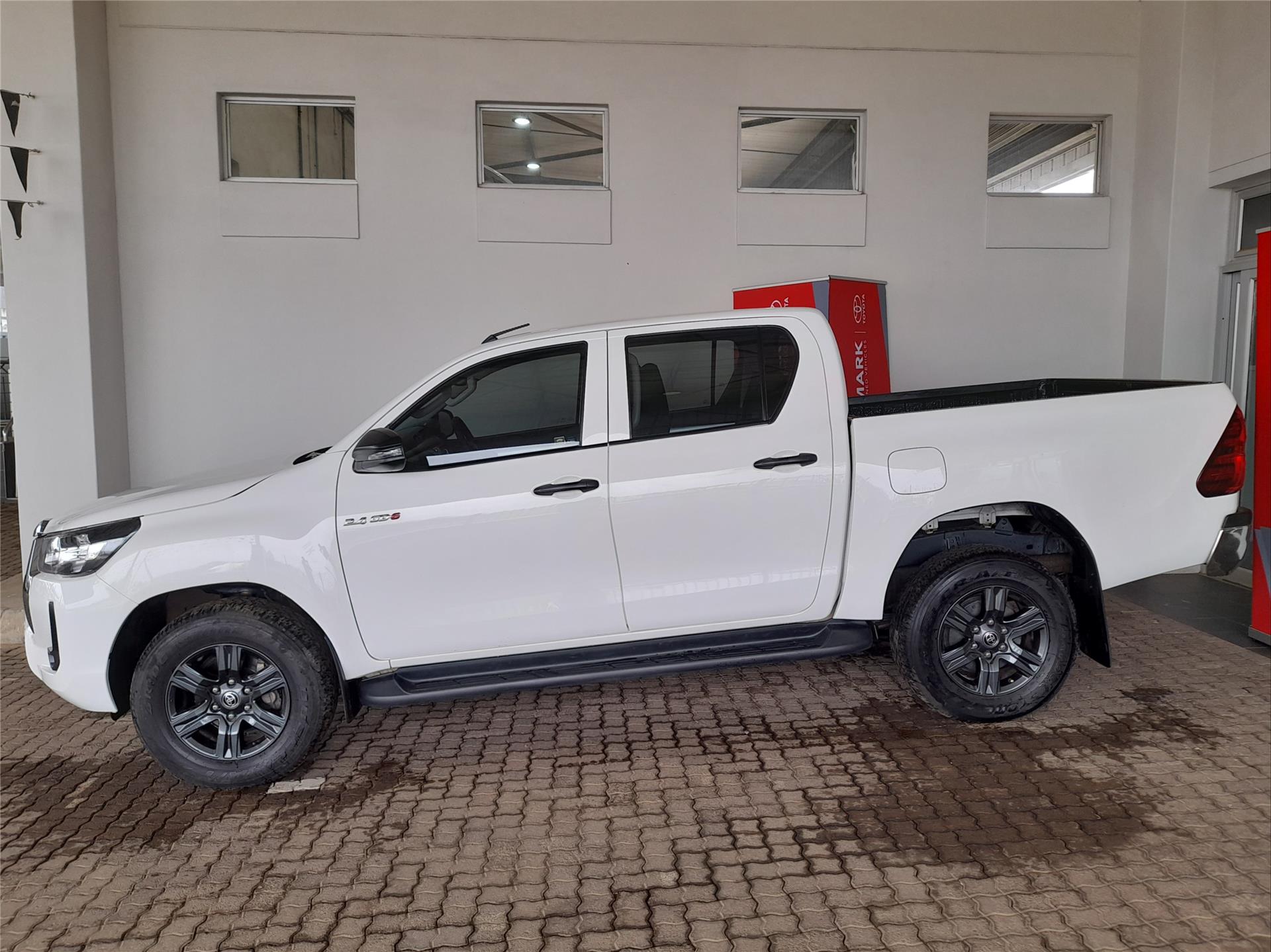 Toyota Hilux 2.4 GD-6 RB Raider Double Cab Auto for sale - R 499 950 ...
