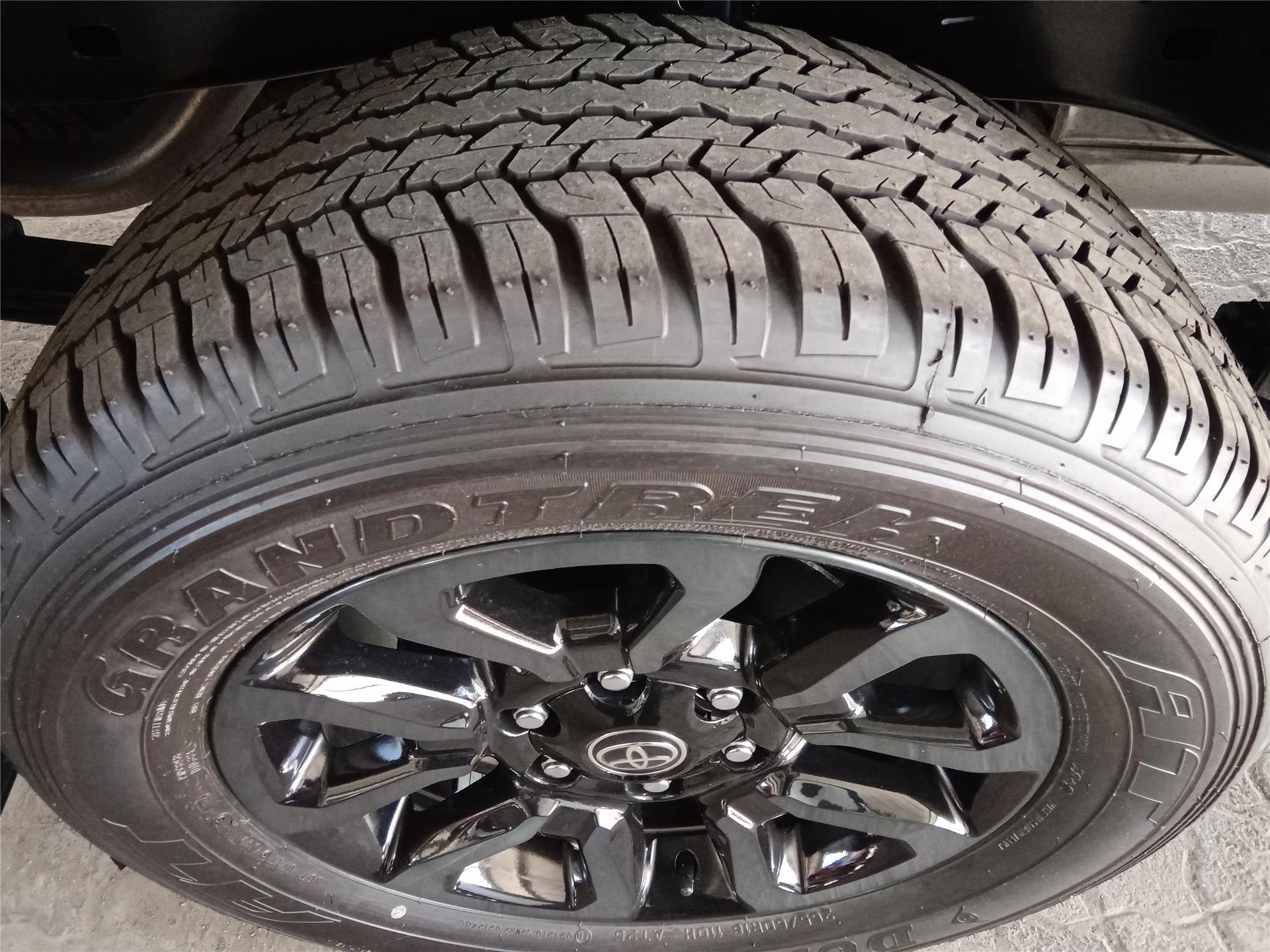 Toyota Hilux 2.8 GD-6 RB Legend Double Cab 4x4 for sale - R 759 900 ...