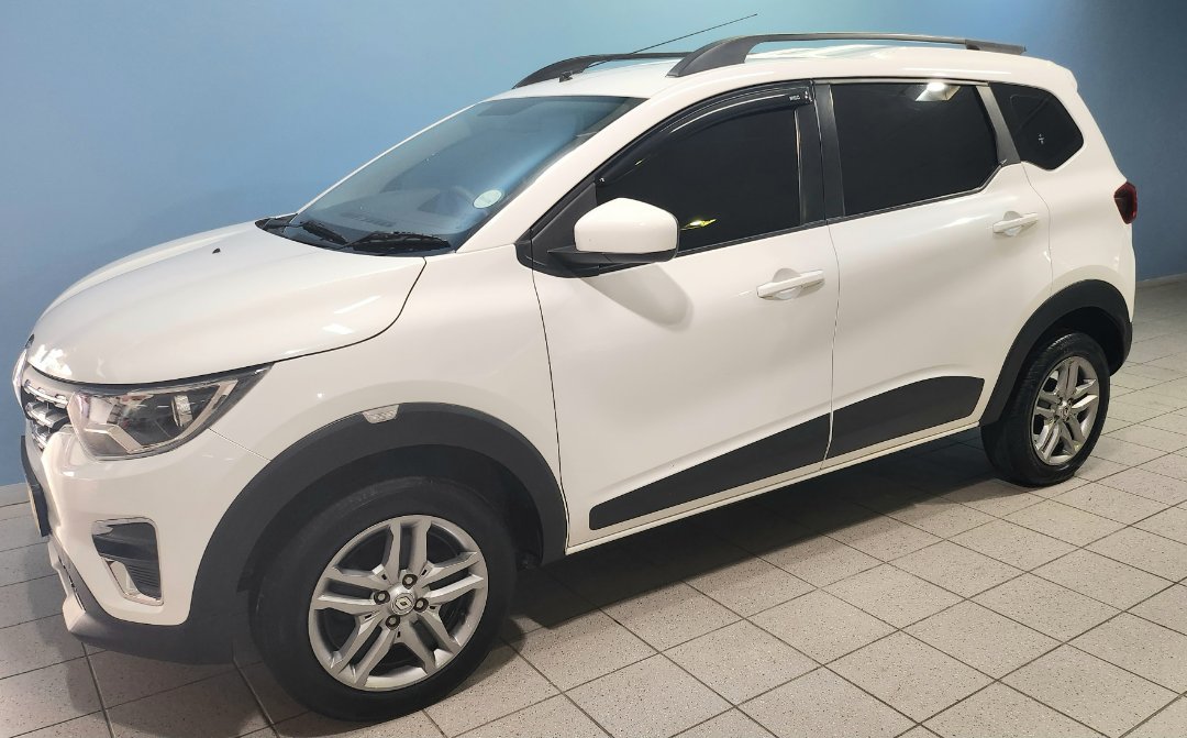 Renault Triber 1.0 Intens for sale - R 209 980 | Carfind.co.za
