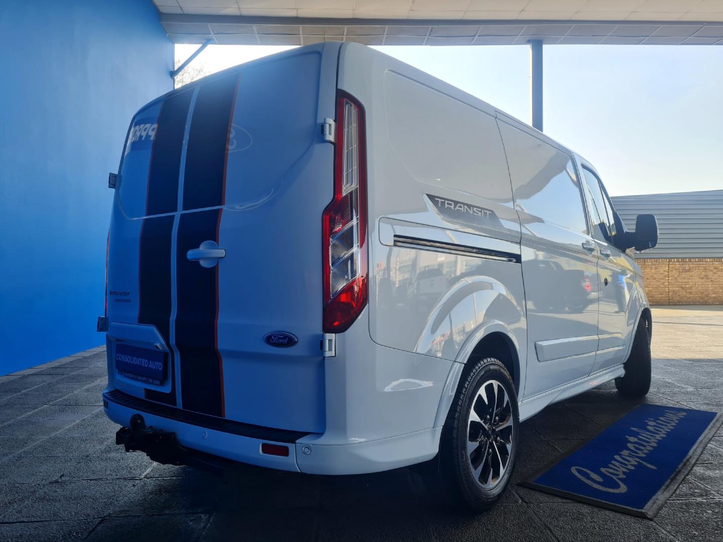 Ford Transit Custom 2.2 TDCi Sport (114 kW) Panel Van for sale - R 599 ...