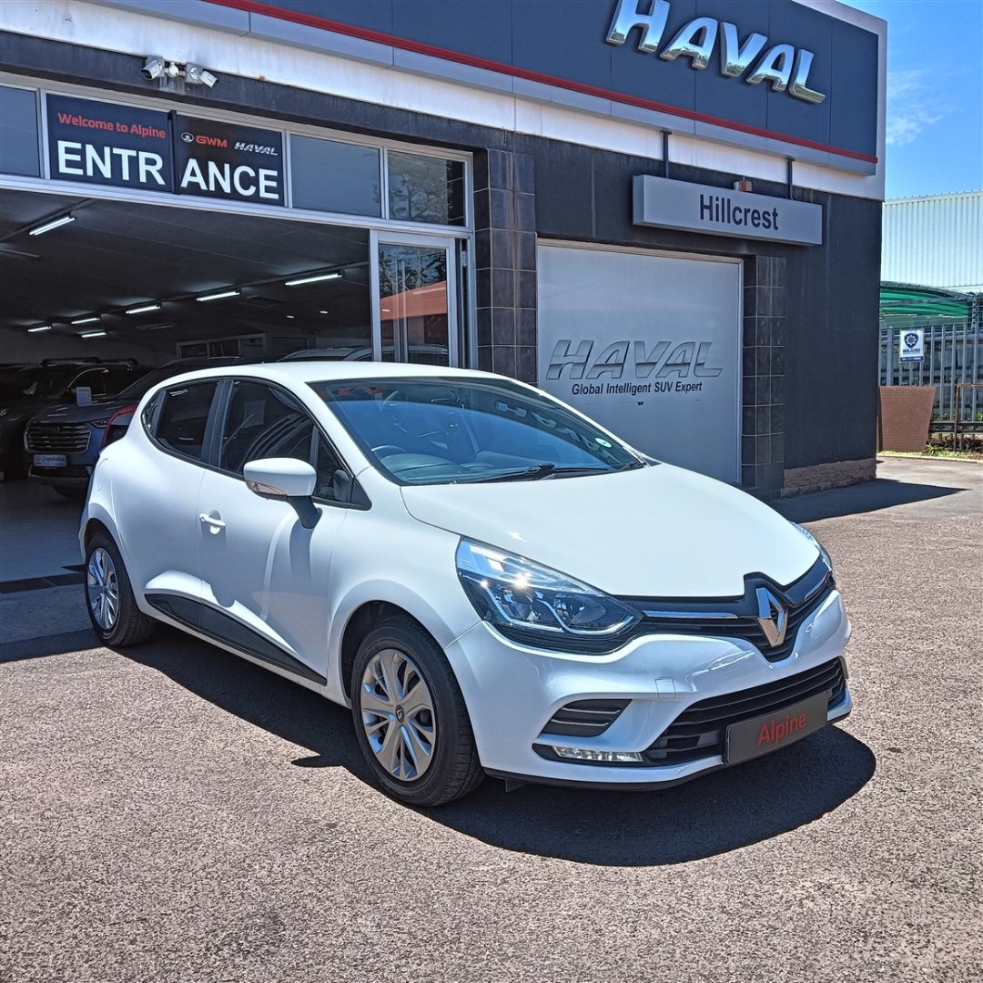 Used 2020 Renault Clio for sale in Hillcrest KwaZulu-Natal - ID: 304191 ...