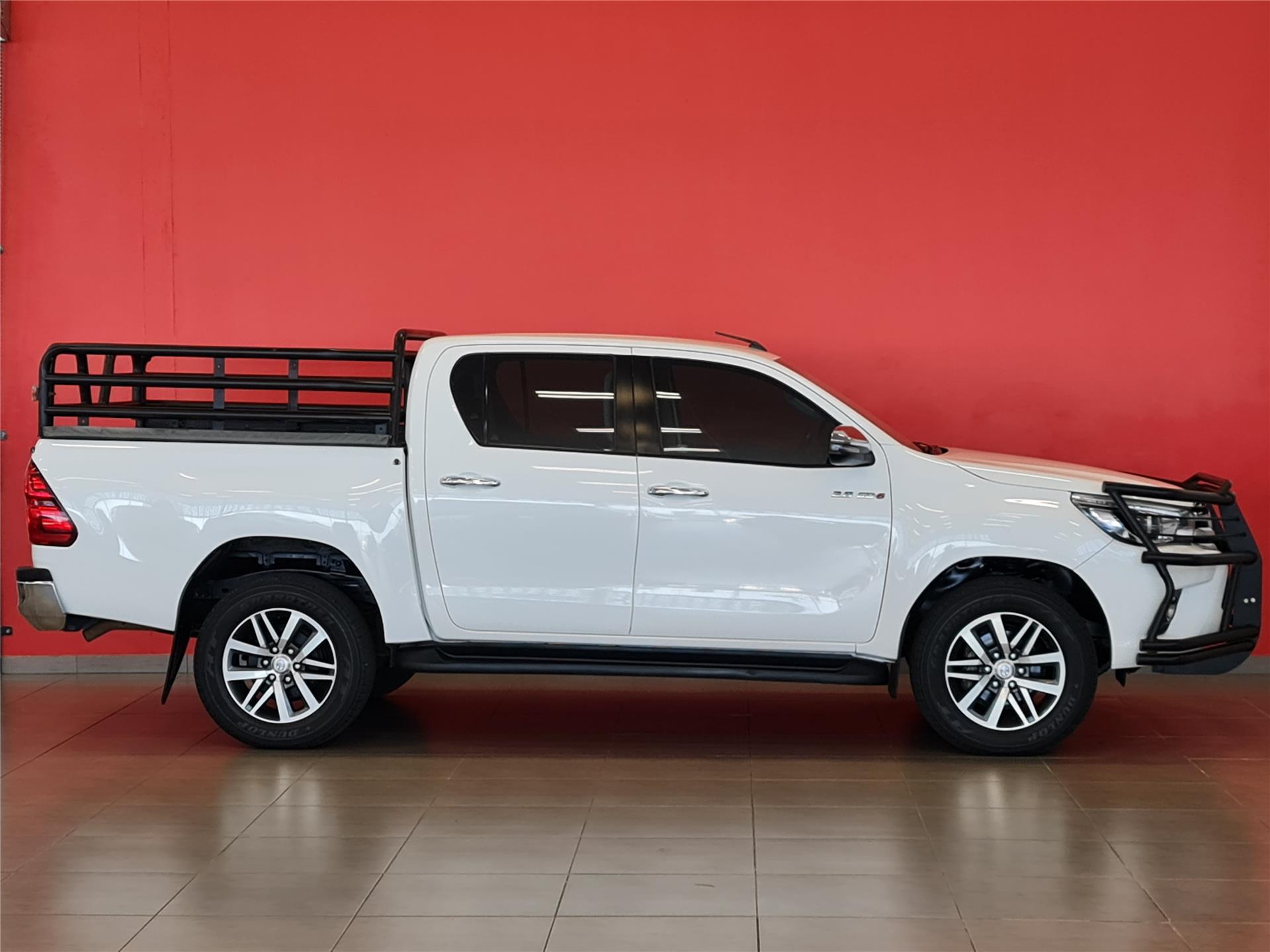 Toyota Hilux 2.8 GD-6 Raider Double Cab 4x2 for sale - R 449 900 ...