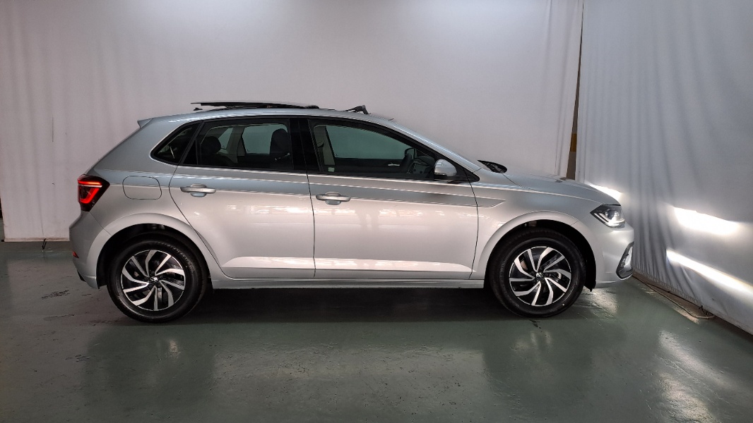 Volkswagen (VW) Polo 1.0 TSi Life DSG for sale - R 424 900 | Carfind.co.za