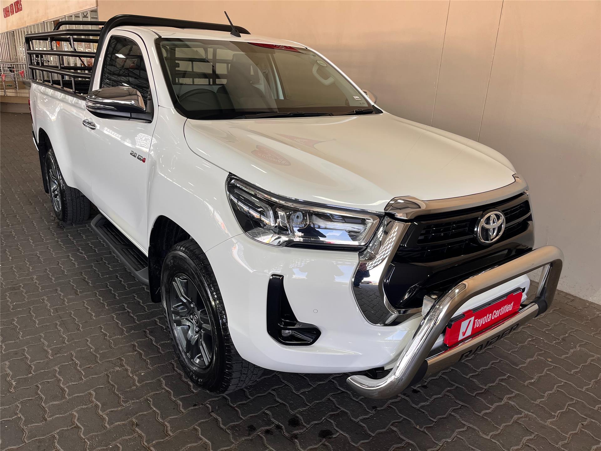 Used 2022 Toyota Hilux Single Cab for sale in Bloemfontein Free State ...