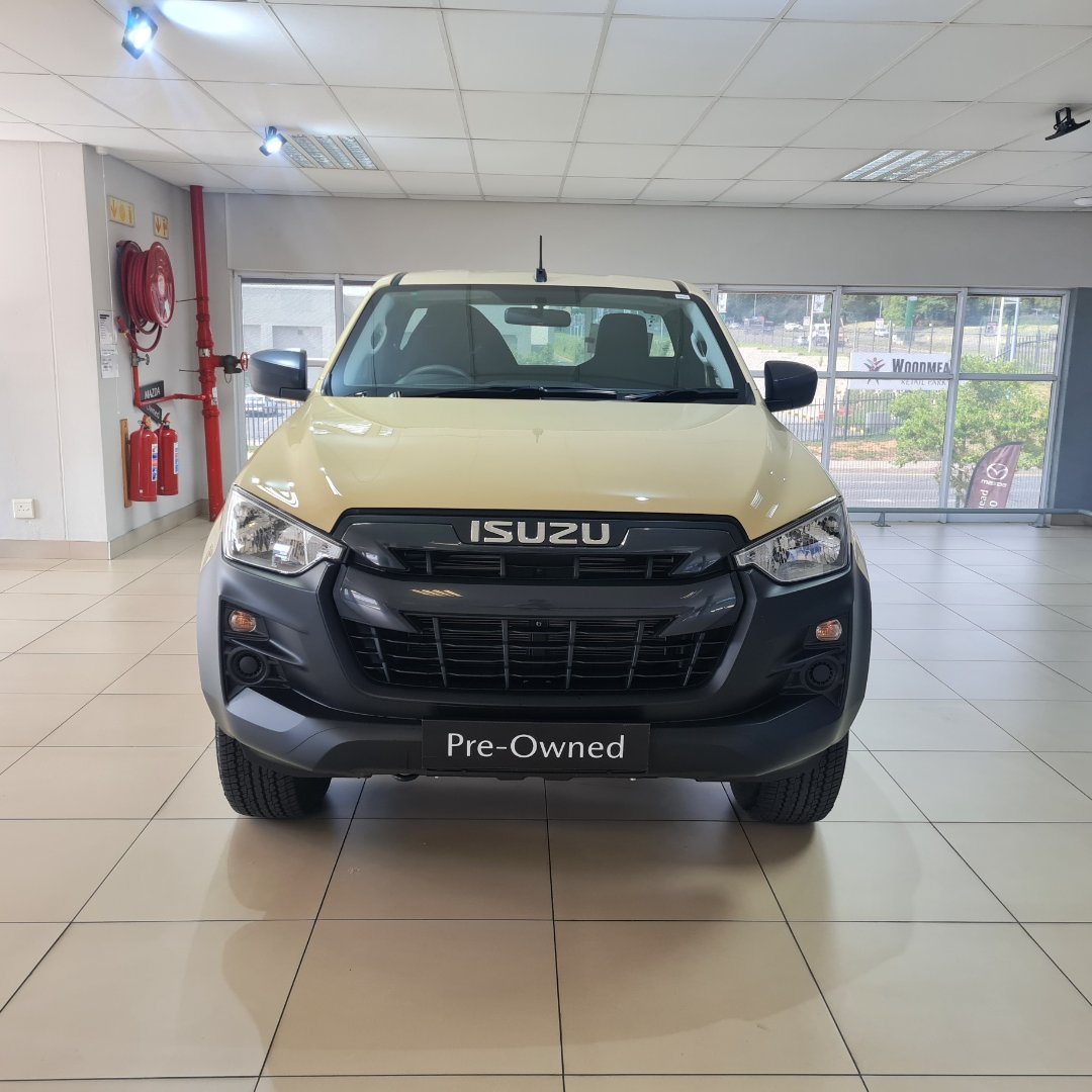 Used 2024 Isuzu D-MAX Single Cab for sale in Sandton Gauteng - ID ...