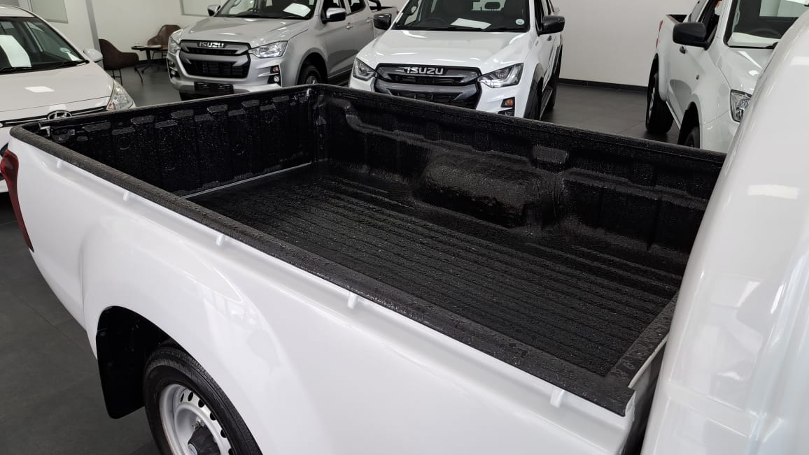 Used 2021 Isuzu D-MAX Single Cab for sale in Richards Bay KwaZulu-Natal ...