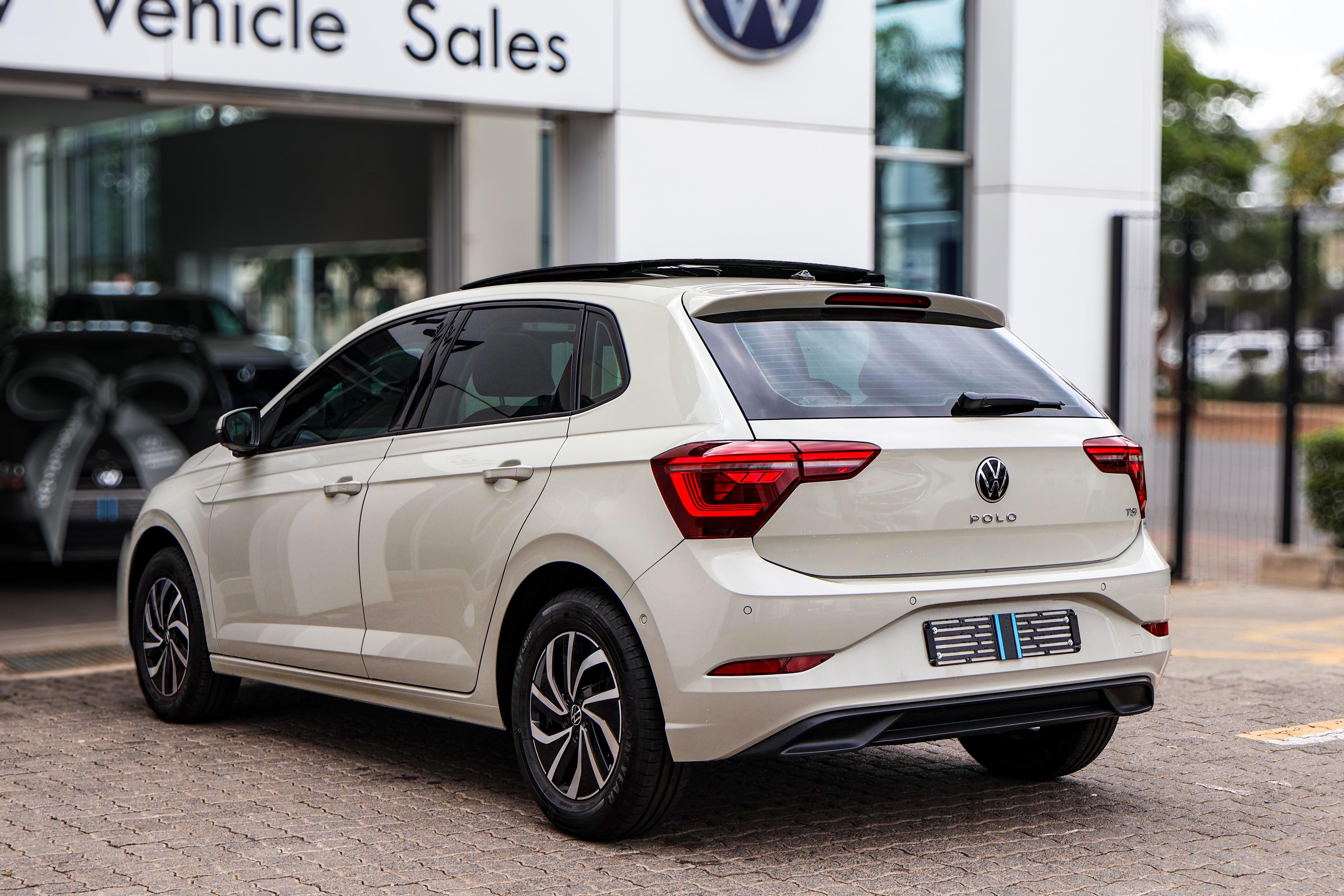 Volkswagen (VW) Polo 1.0 TSi Life DSG for sale - R 454 300 | Carfind.co.za