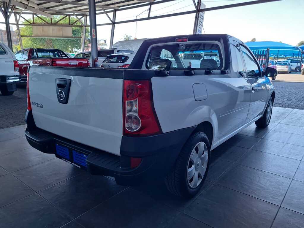 Used 2021 nissan np200 gauteng pretoria for sale | CARmag.co.za