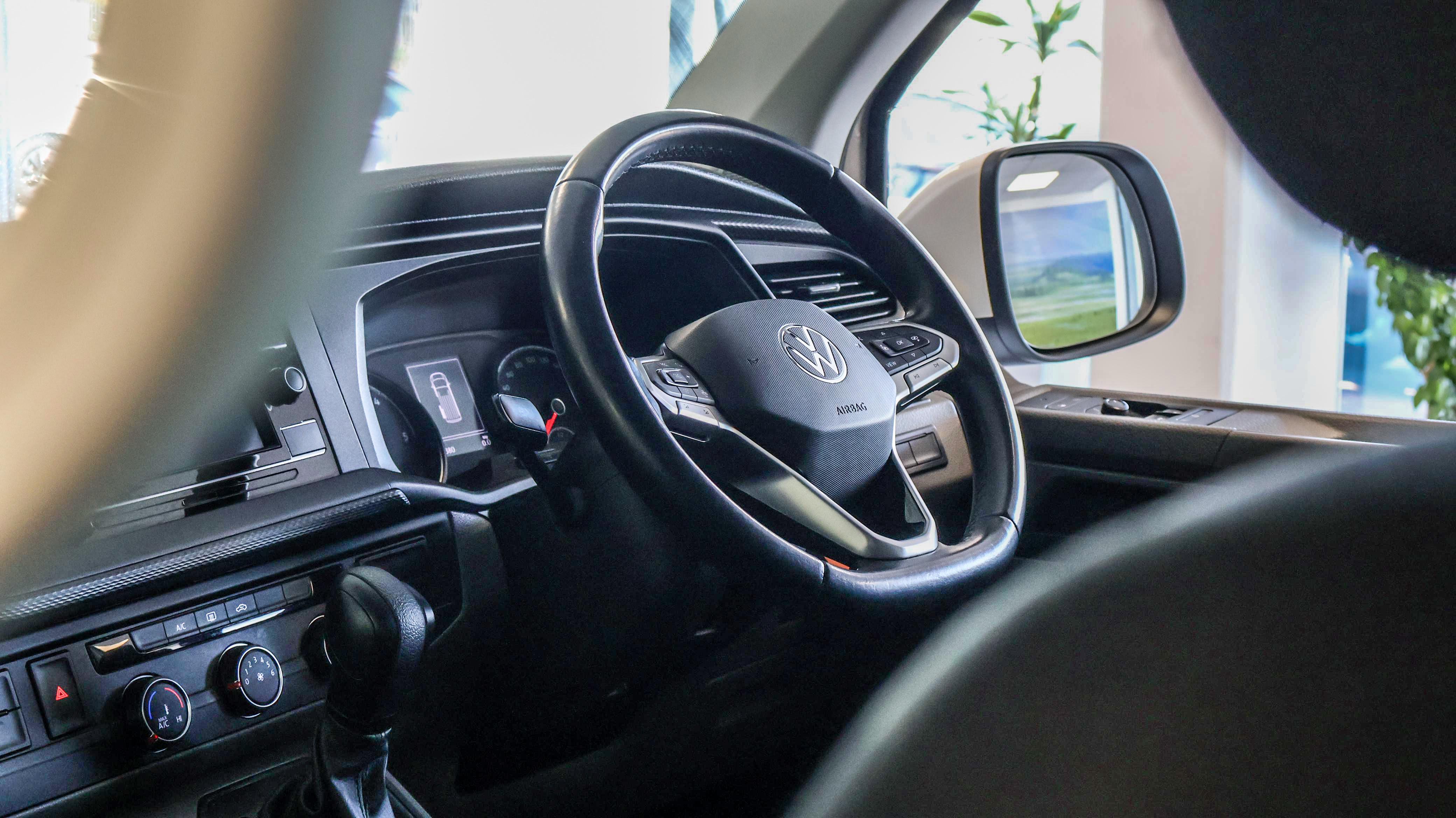 Used 2021 volkswagen light commercial kombi gauteng sandton for sale ...