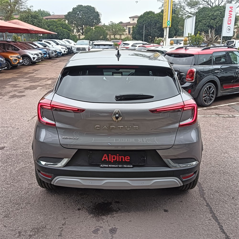 Demo 2024 renault captur kwazulu natal hillcrest for sale | CARmag.co.za