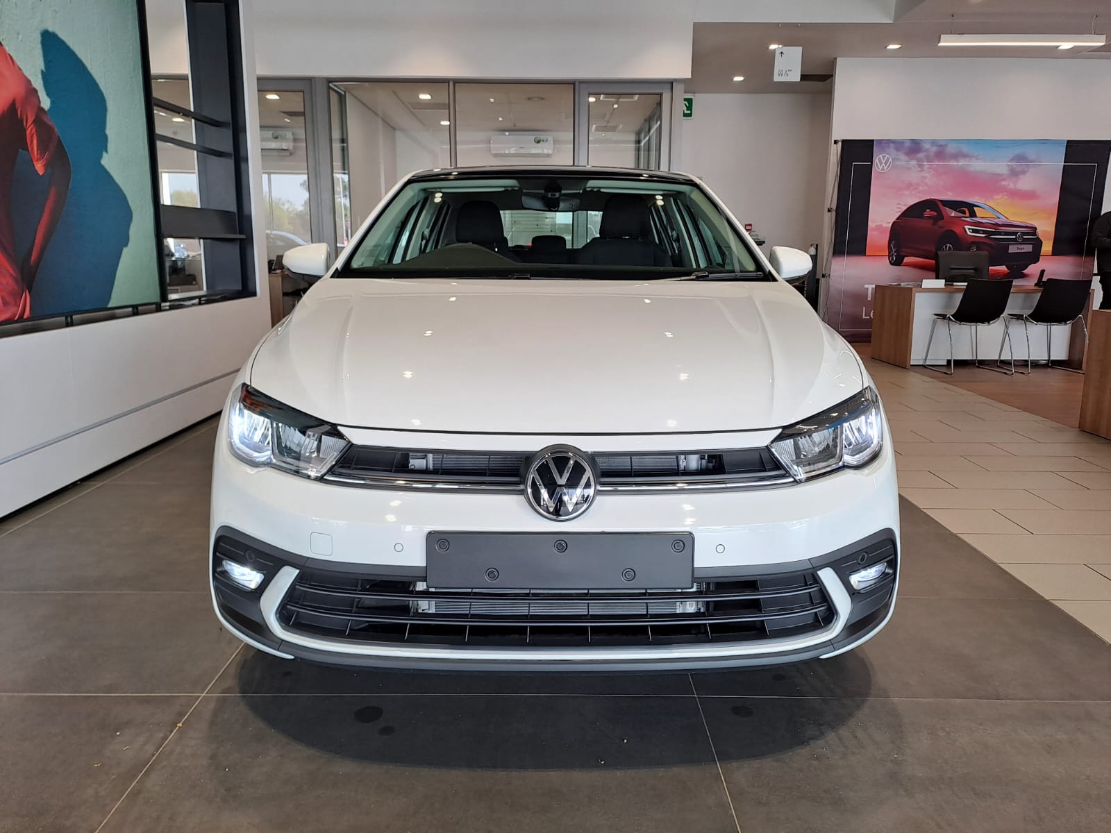 Volkswagen (VW) Polo 1.0 TSi Life DSG for sale - R 410 900 | Carfind.co.za
