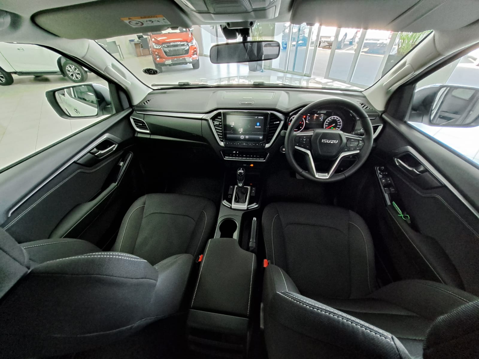 Used 2025 Isuzu D-MAX Extended Cab for sale in Richards Bay KwaZulu-Natal - ID: UI70527 | CARmag ...