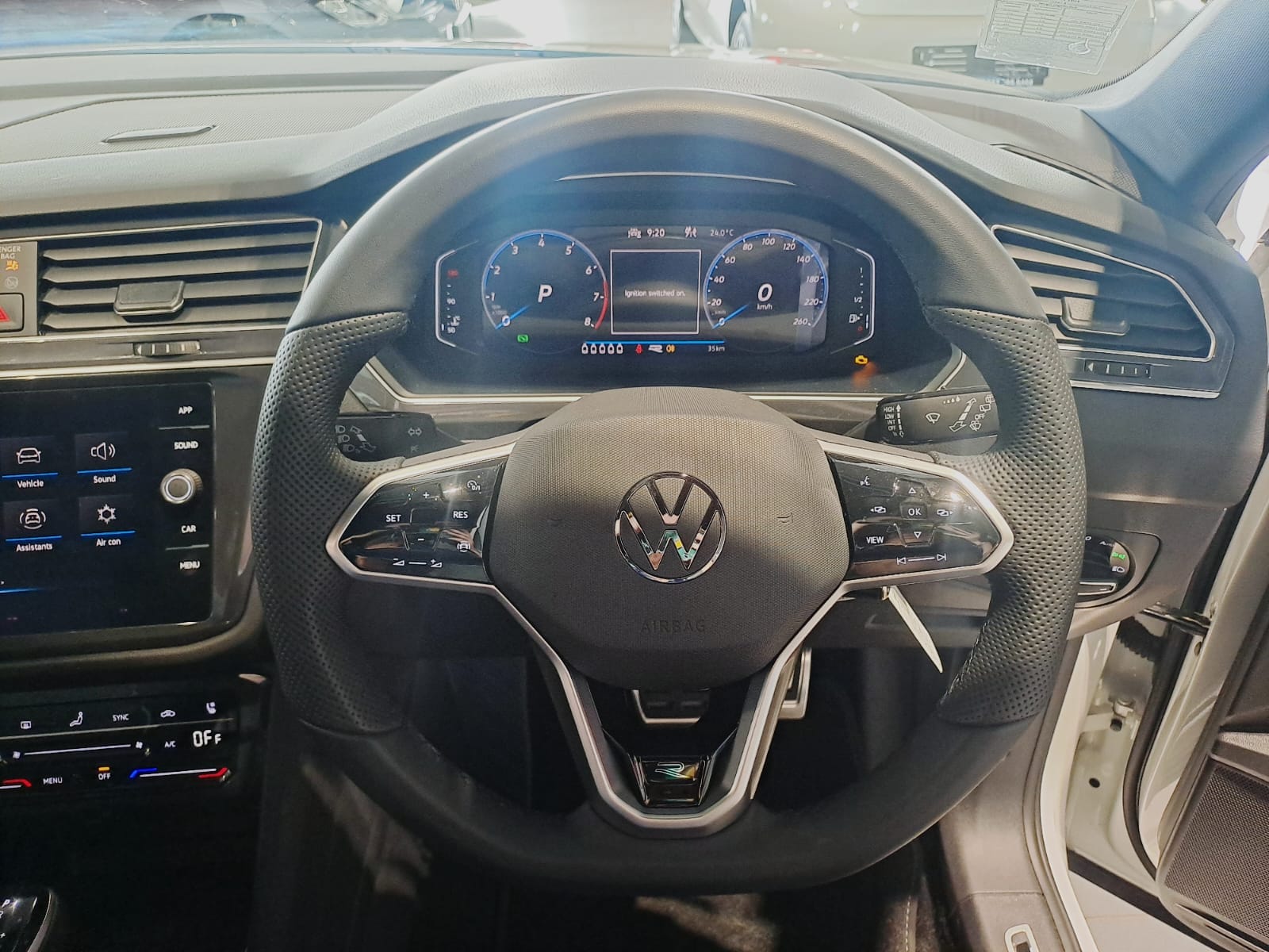 Volkswagen (VW) Tiguan Allspace 1.4 TSI R-Line DSG for sale in Gauteng ...