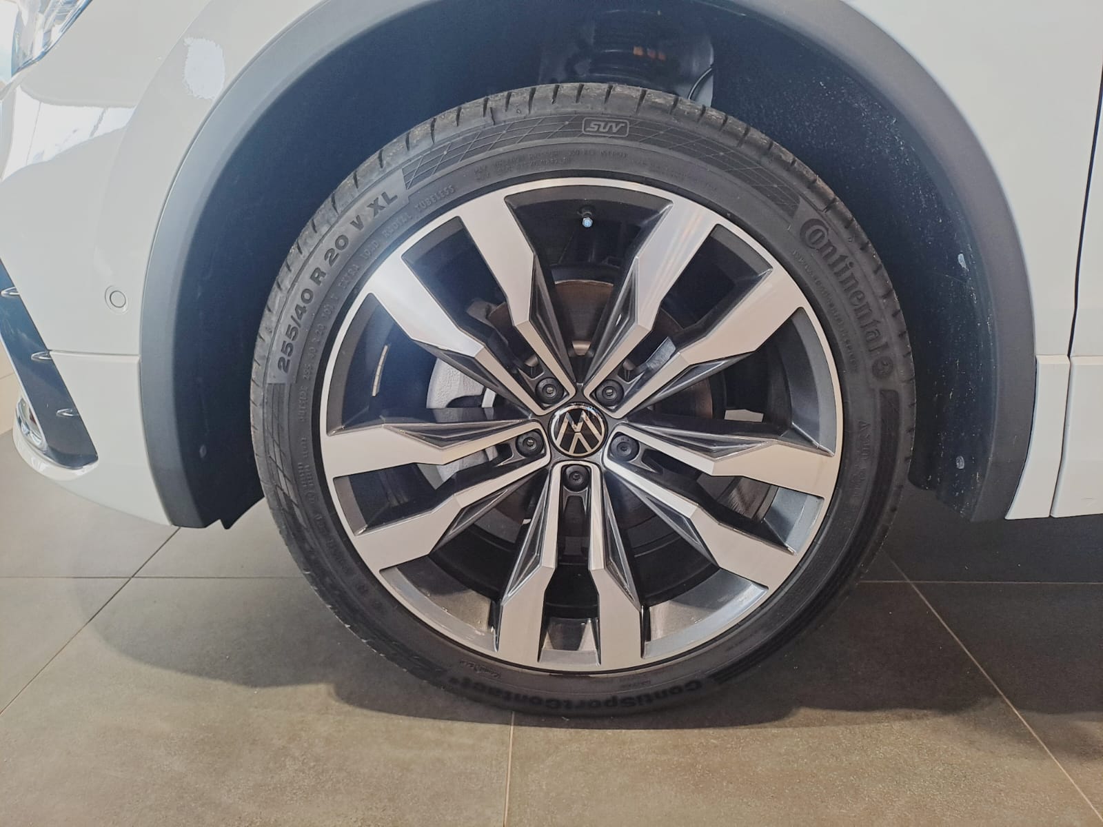 Volkswagen (VW) Tiguan Allspace 1.4 TSI R-Line DSG for sale in Gauteng ...