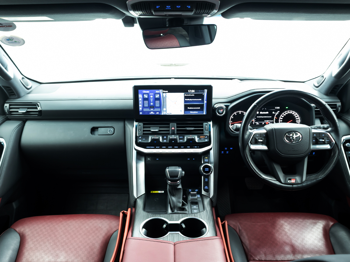 Toyota Land Cruiser 300 V6 3.5T GR-S for sale in Gauteng - Johannesburg ...