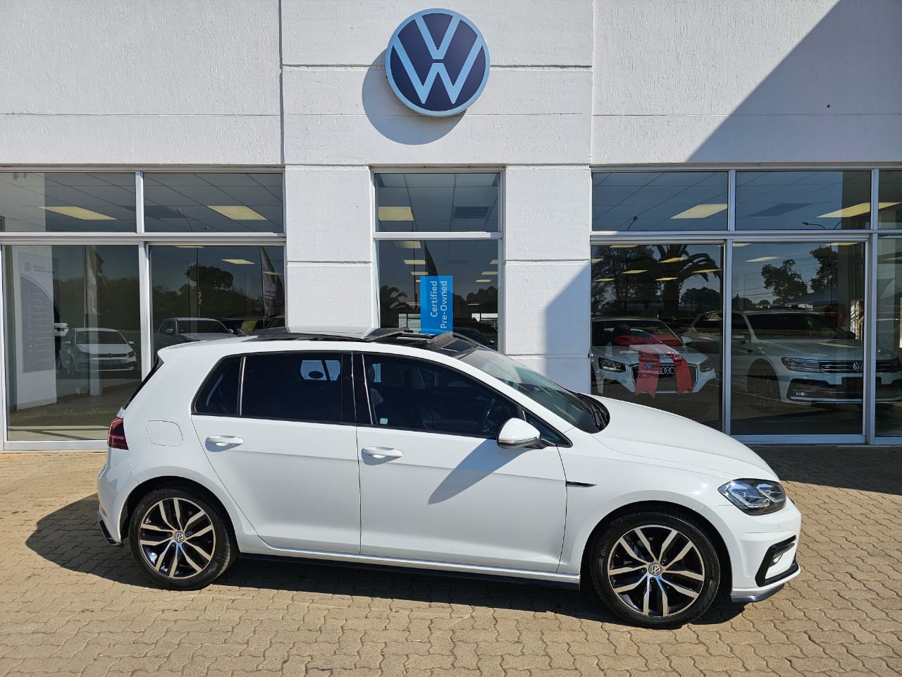 Volkswagen (VW) Golf 7 TSi 1.4 Cars For Sale In South Africa | New Cars ...