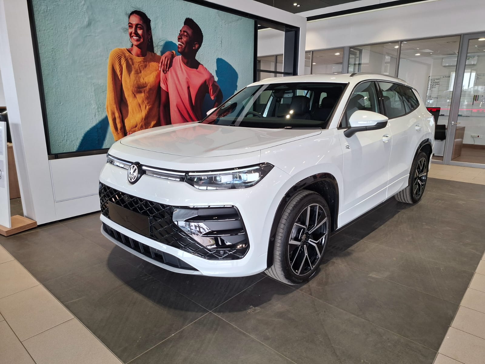 Volkswagen (VW) Tayron 1.4 TSI R-Line for sale in Gauteng ...