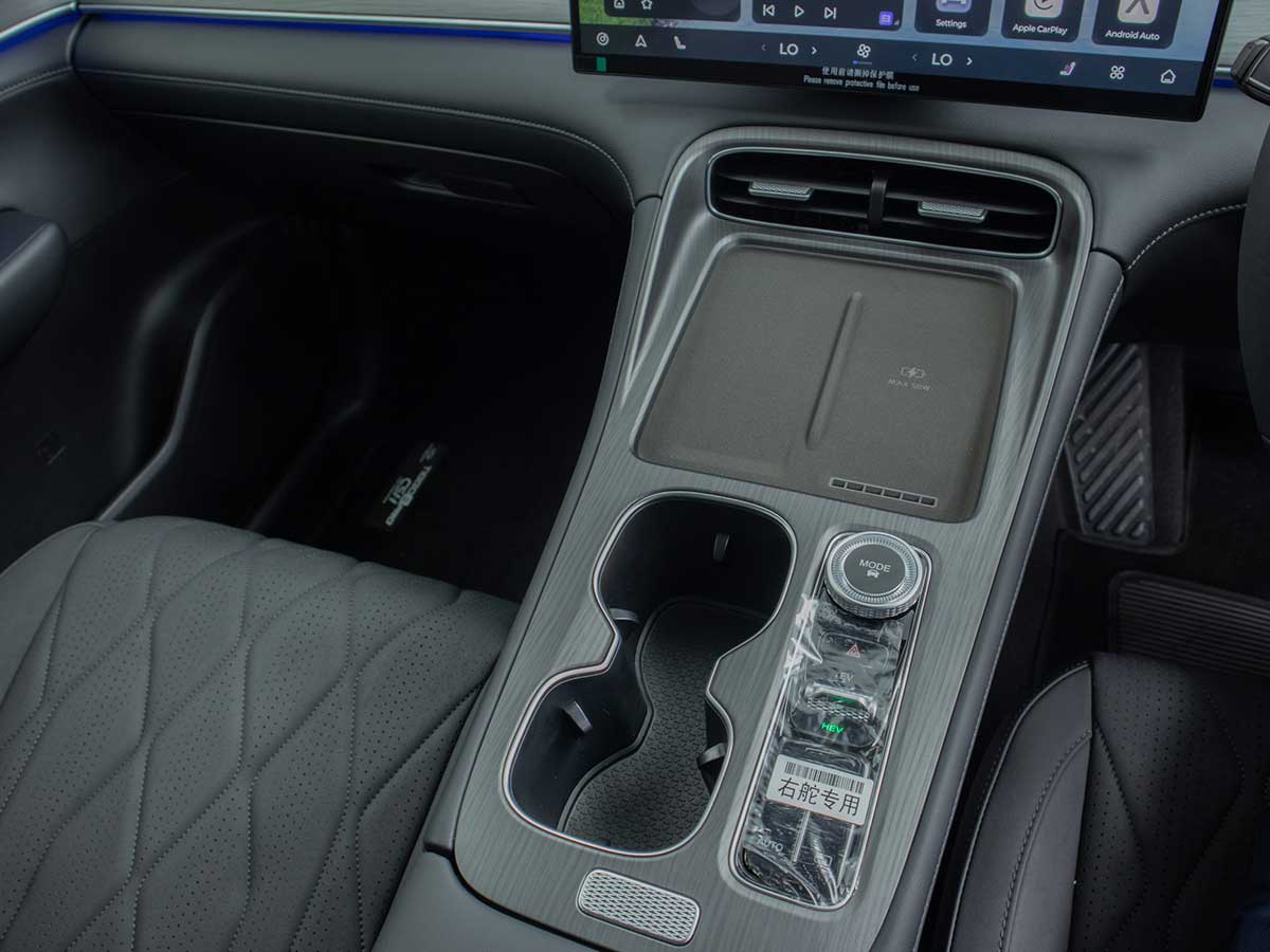 Chery Tiggo 8 1.5T CSH Apex DHT (PHEV) for sale in Gauteng - Johannesburg - Carfind.co.za (ID ...