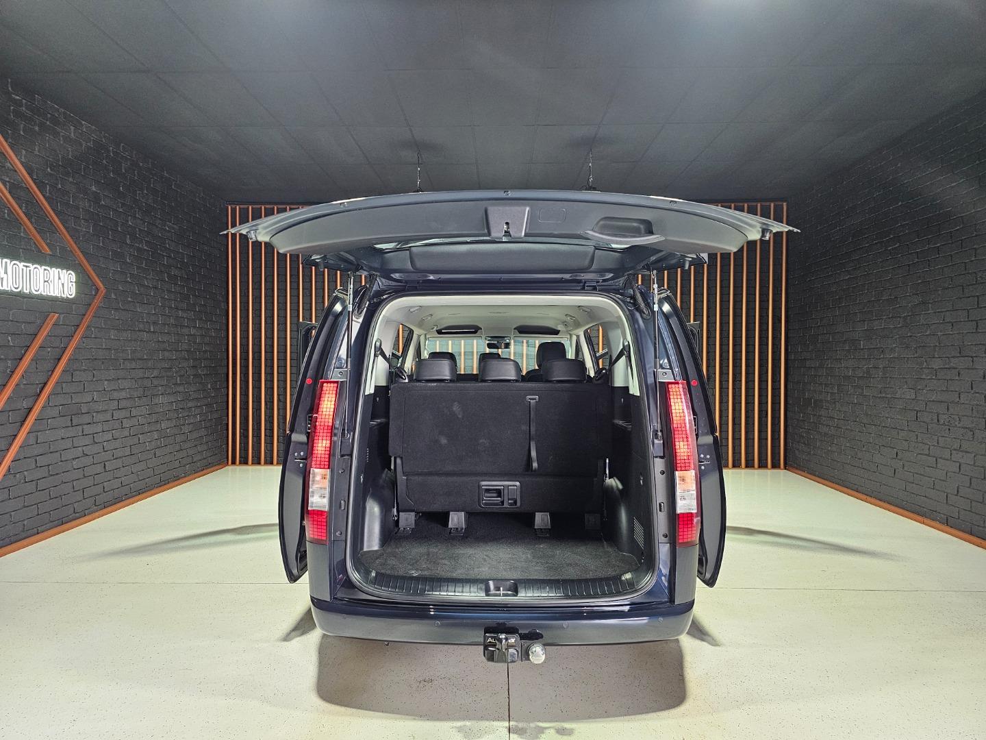 Hyundai Staria 2.2D Executive (9 Seater) for sale in Gauteng - Pretoria ...