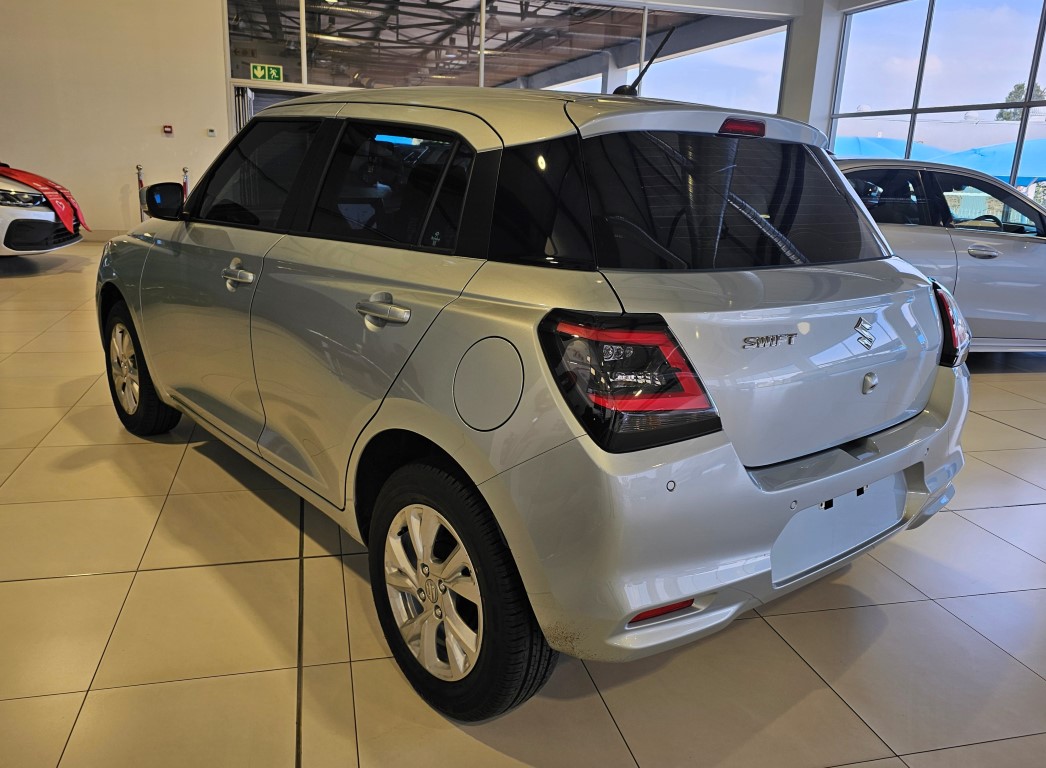 Used 2026 Suzuki Swift for sale in Sandton Gauteng - ID: US21746 ...