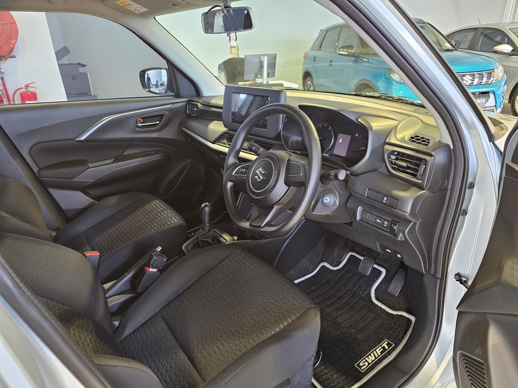 Used 2026 Suzuki Swift for sale in Sandton Gauteng - ID: US21746 ...