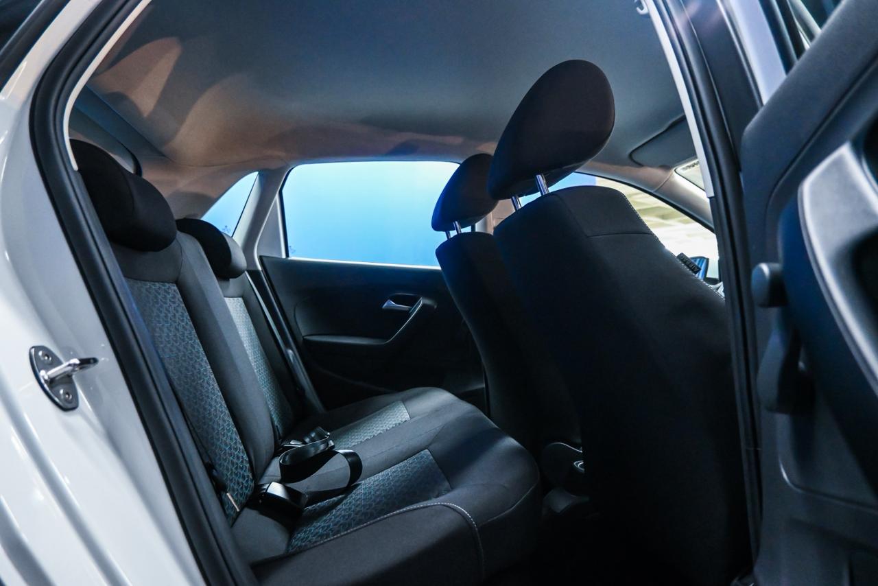 Volkswagen (VW) Polo Vivo 1.6 Life Tip 5 Door for sale in Gauteng ...