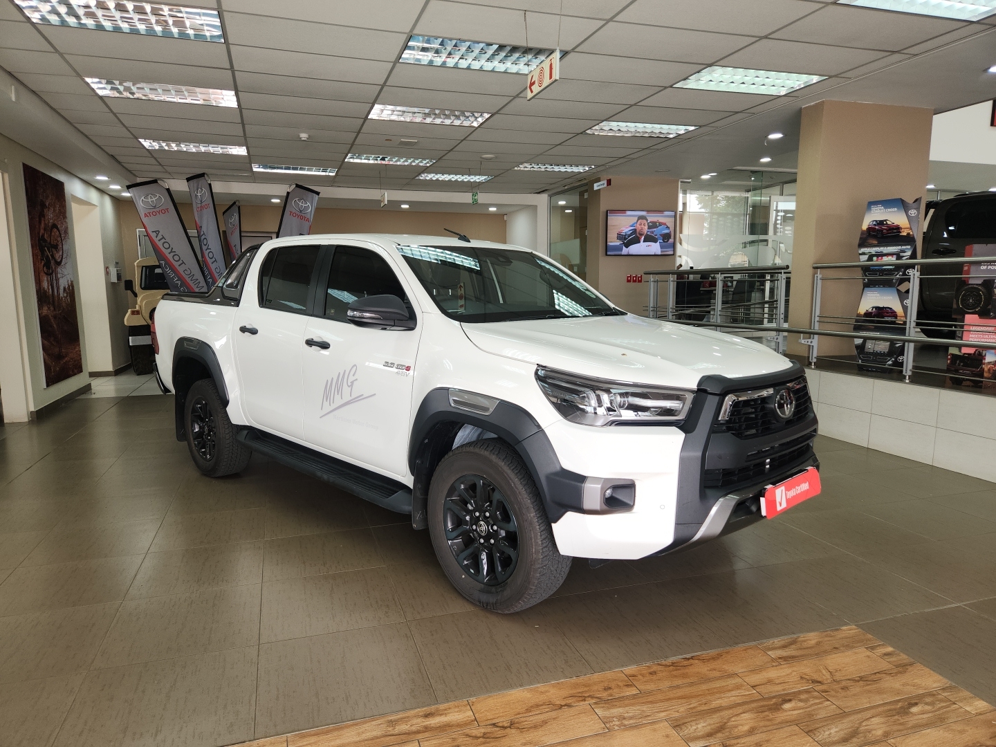 Toyota Hilux Legend 2.8 GD-6 RB Legend RS Double Cab Auto (MHEV) for ...