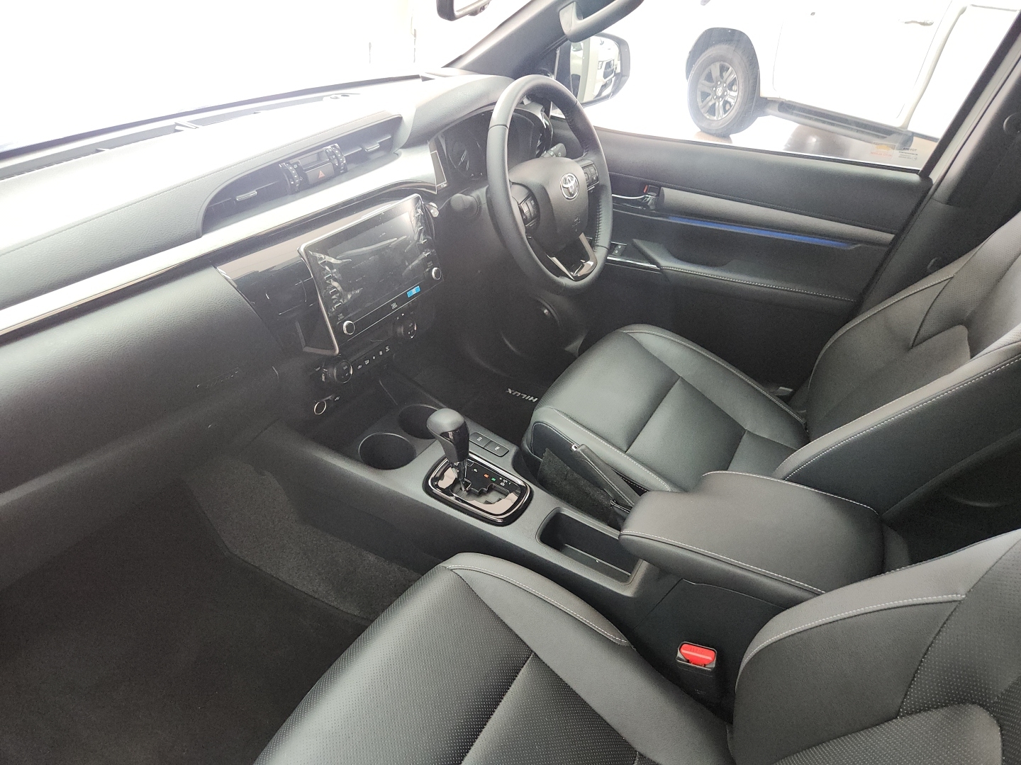 Toyota Hilux Legend 2.8 GD-6 RB Legend RS Double Cab Auto (MHEV) for ...