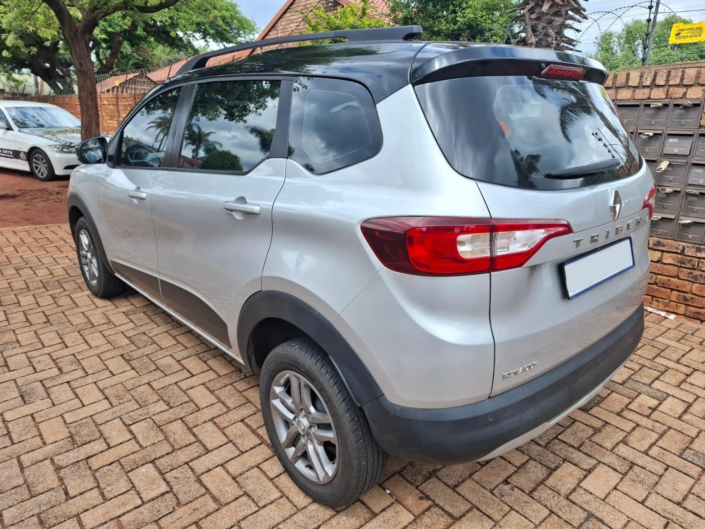 Renault Triber 1.0 Intens for sale in Gauteng - Pretoria - Carfind.co ...